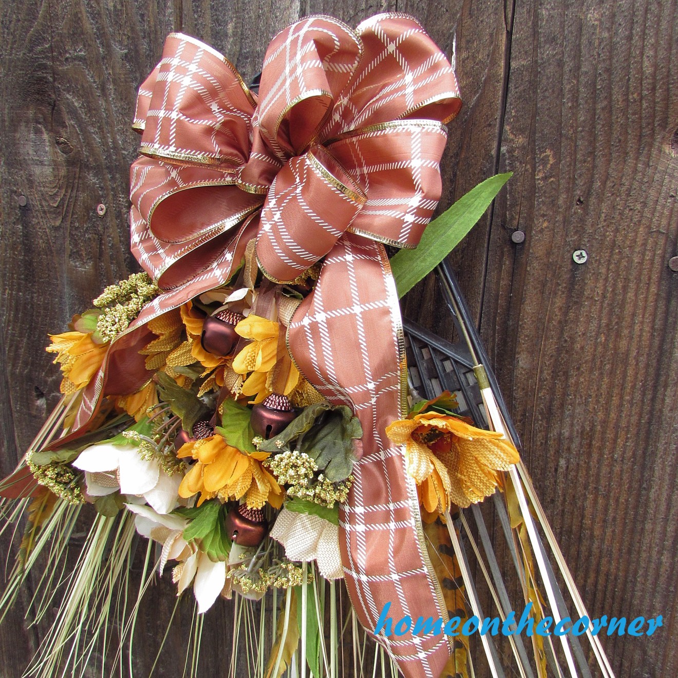 Dollar Tree Fall Rake Makeover – HOME ON THE CORNER