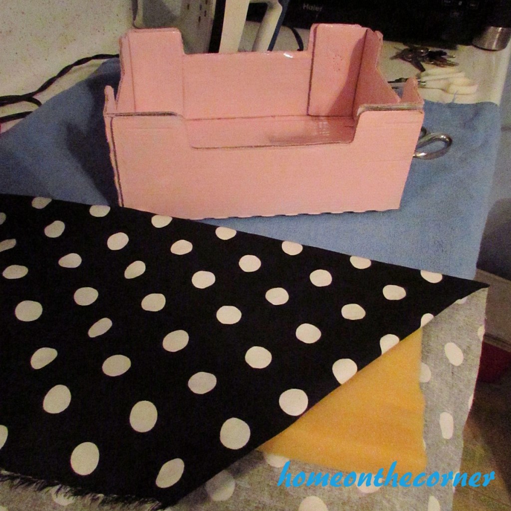 Upcycle A Clementine Box Into A Doll Bed – HOME ON THE CORNER