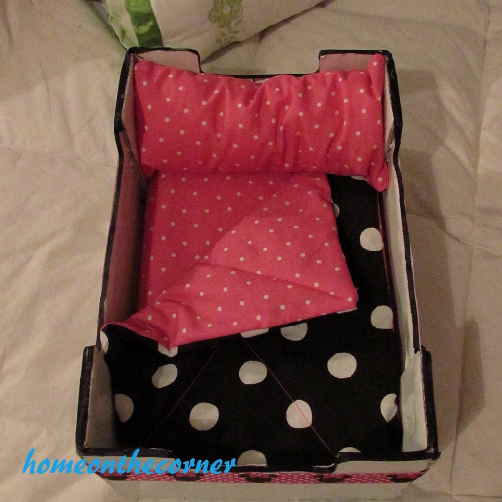 Upcycle A Clementine Box Into A Doll Bed – HOME ON THE CORNER