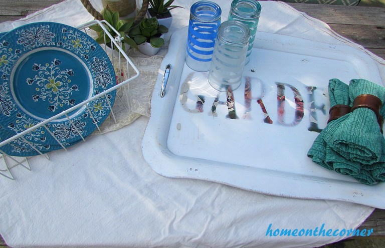 Upcycled Old Metal T.V. Trays – HOME ON THE CORNER
